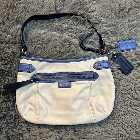 Coach | Bags | Coach Daisy Spectator Leather Purse | Poshmark